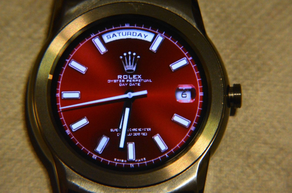 Zo maak je van je Android Wear-smartwatch een Rolex, Breitling of Tag ...