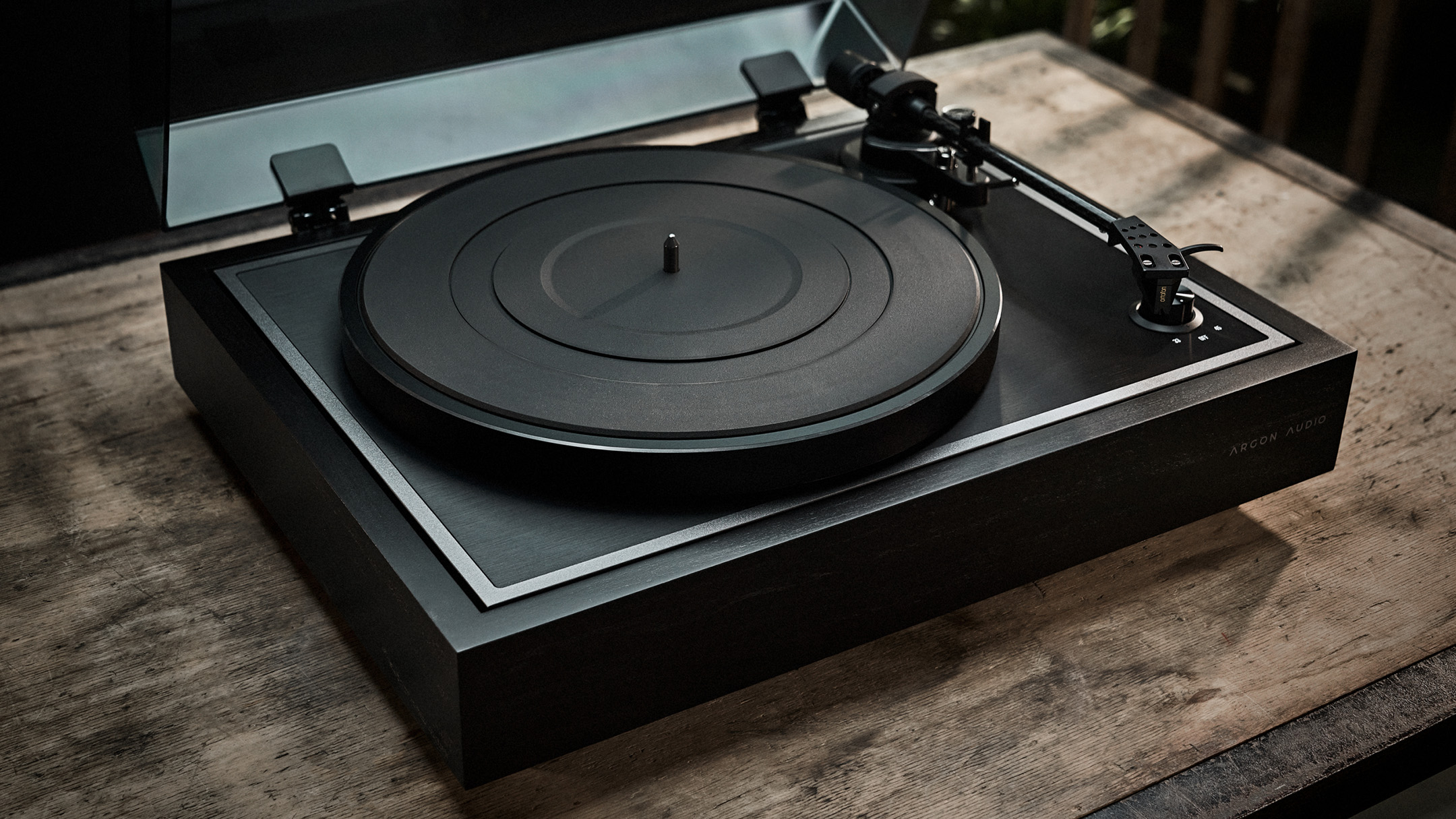 Review: Argon Audio TT Signature - Platenspeler met hoog retrogehalte | FWD