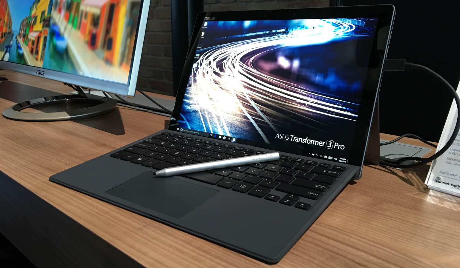 Asus Transformer 3 Pro (T303UA) te koop in Nederland | FWD