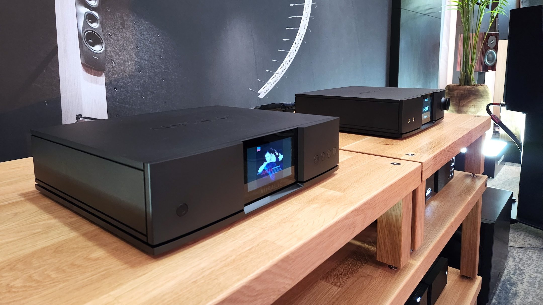 Review: AURALiC Aries G2.2 Wireless Streaming Transporter | FWD