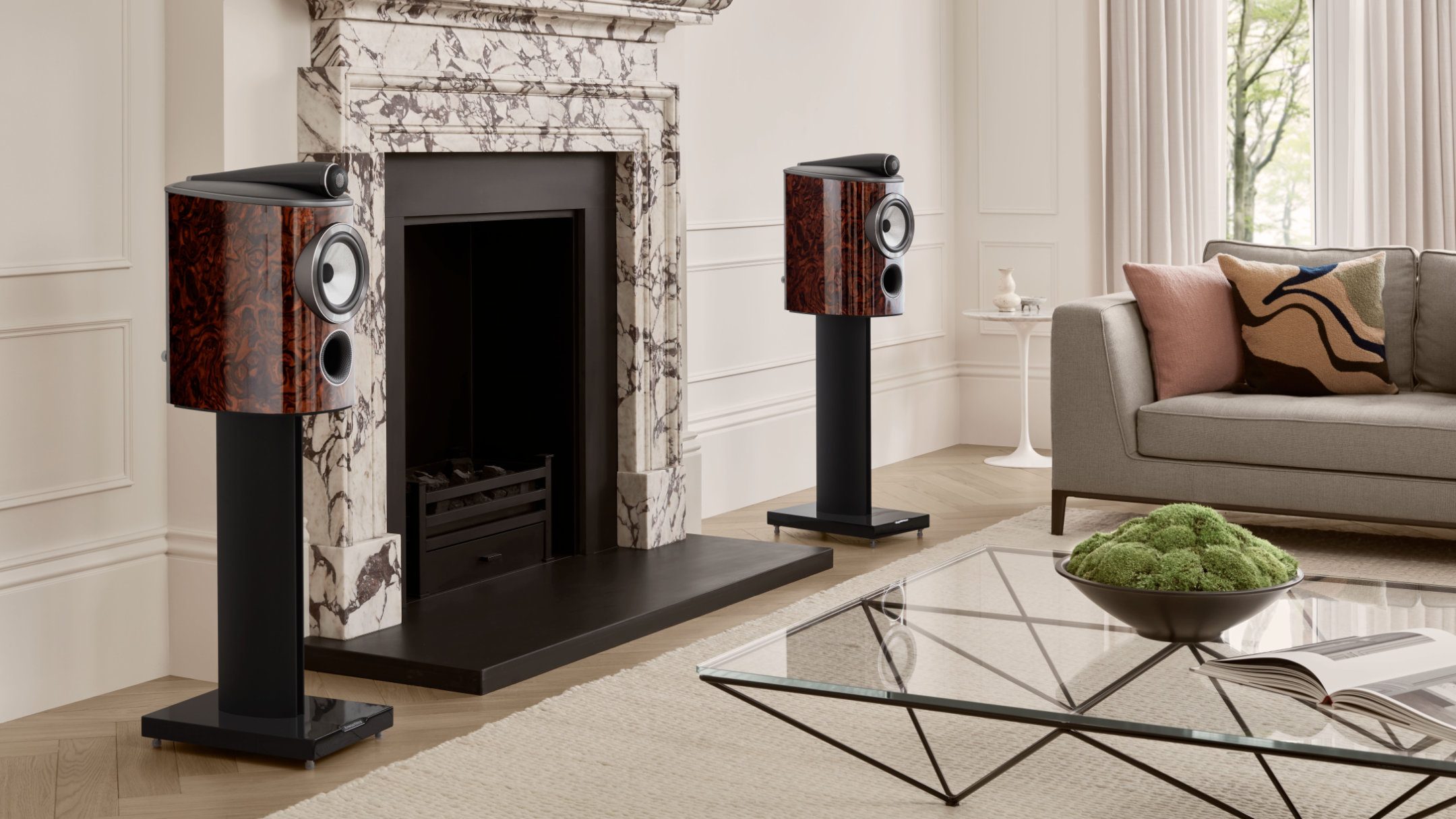 Review: Bowers & Wilkins 805 D4 Signature | FWD