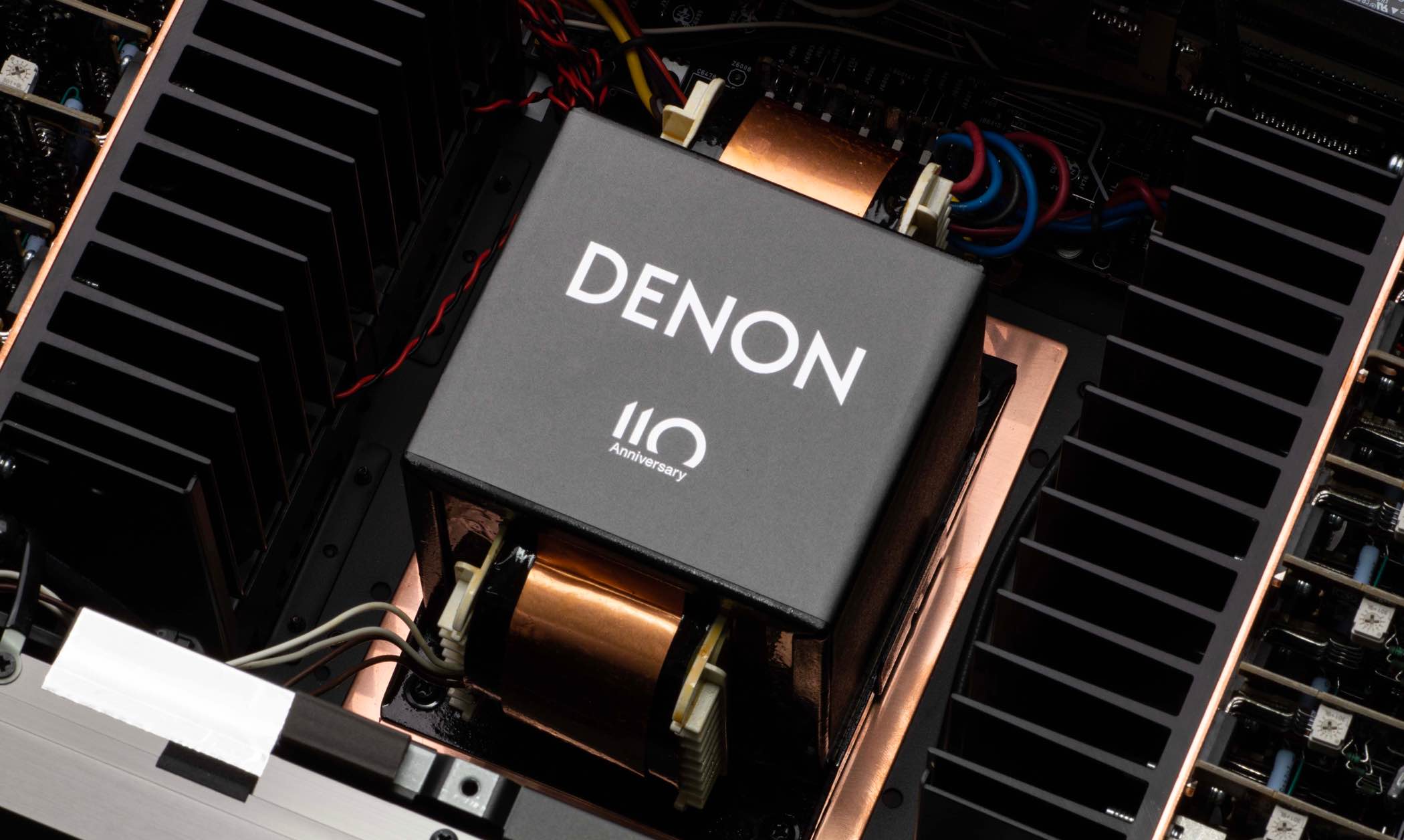 Review: Denon AVC-A110 receiver - jubileummodel in de premium klasse | FWD
