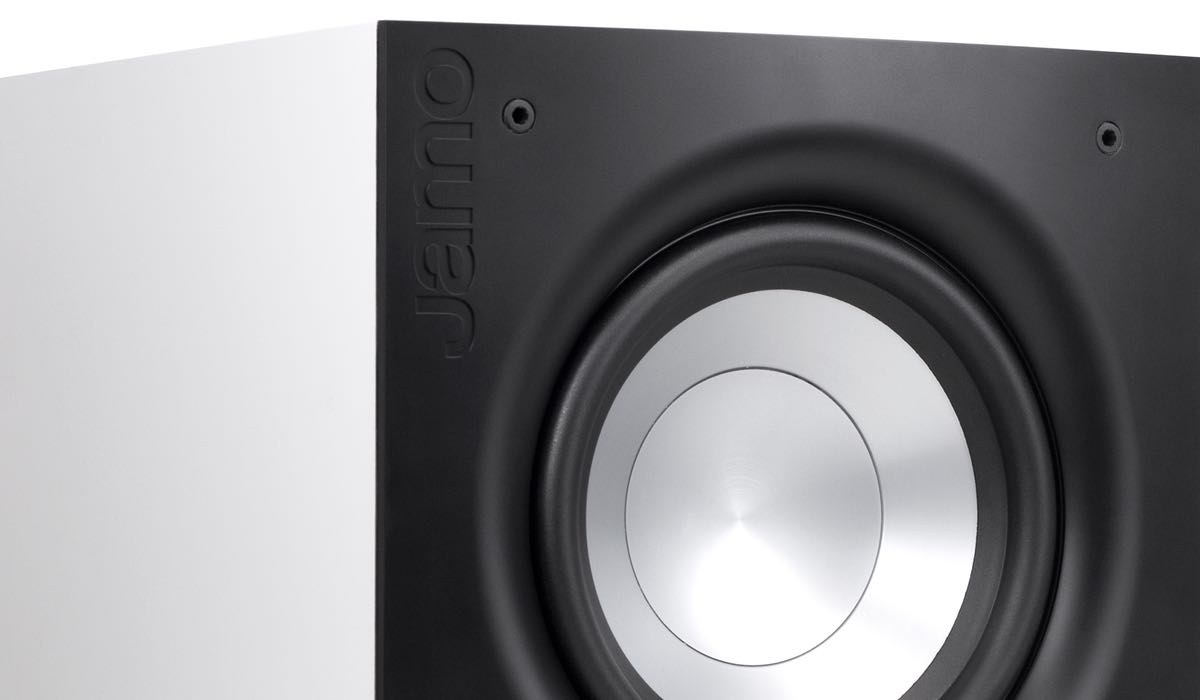 Jamo onthult 4 nieuwe subwoofers | FWD