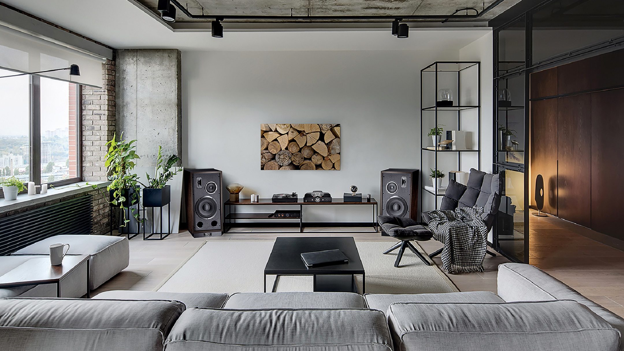 Review: Magnat Transpuls 1000 - Luidspreker met retrolooks | FWD