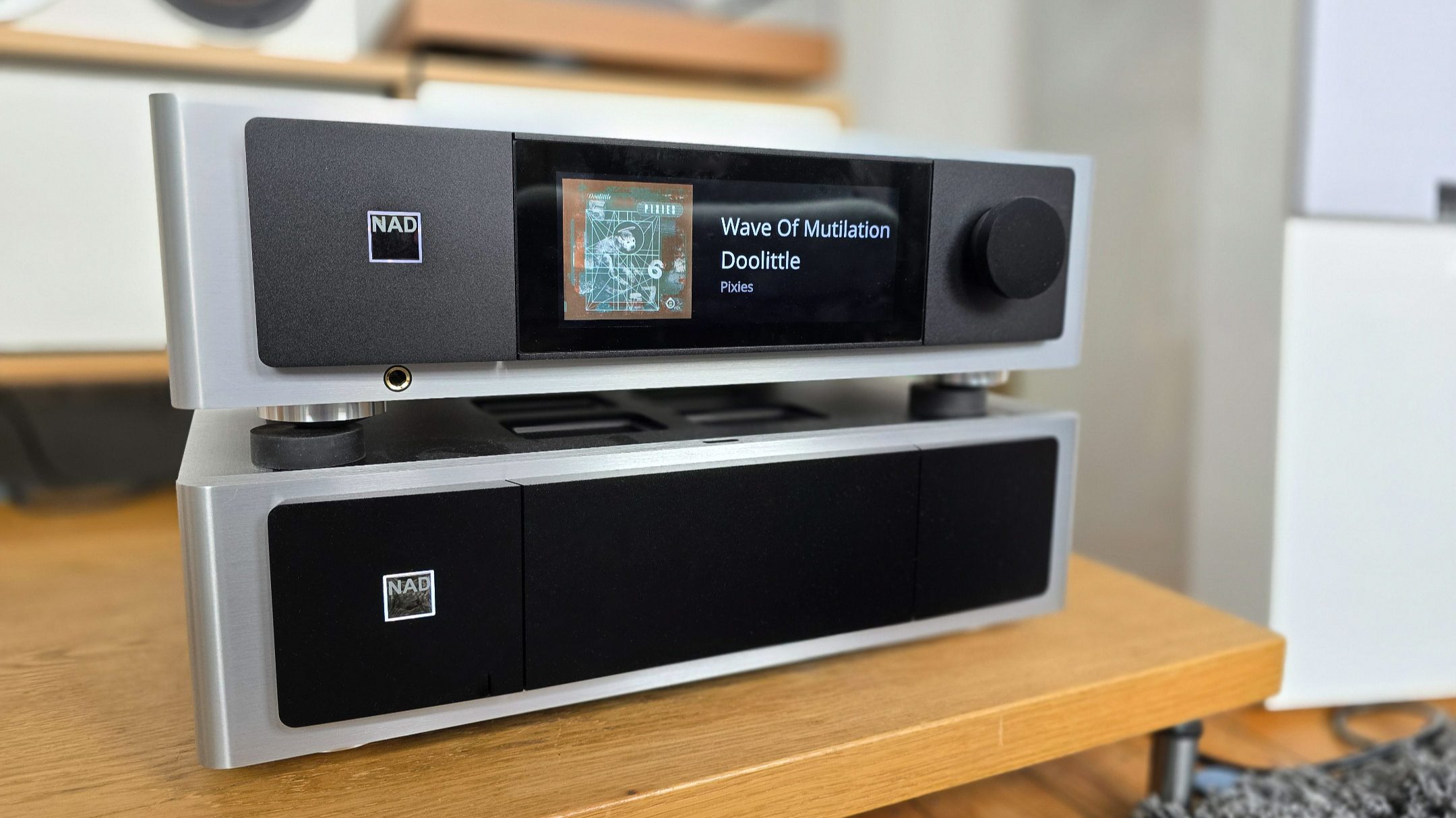 Review: NAD M66 - Eindbaas voor tweakers | FWD