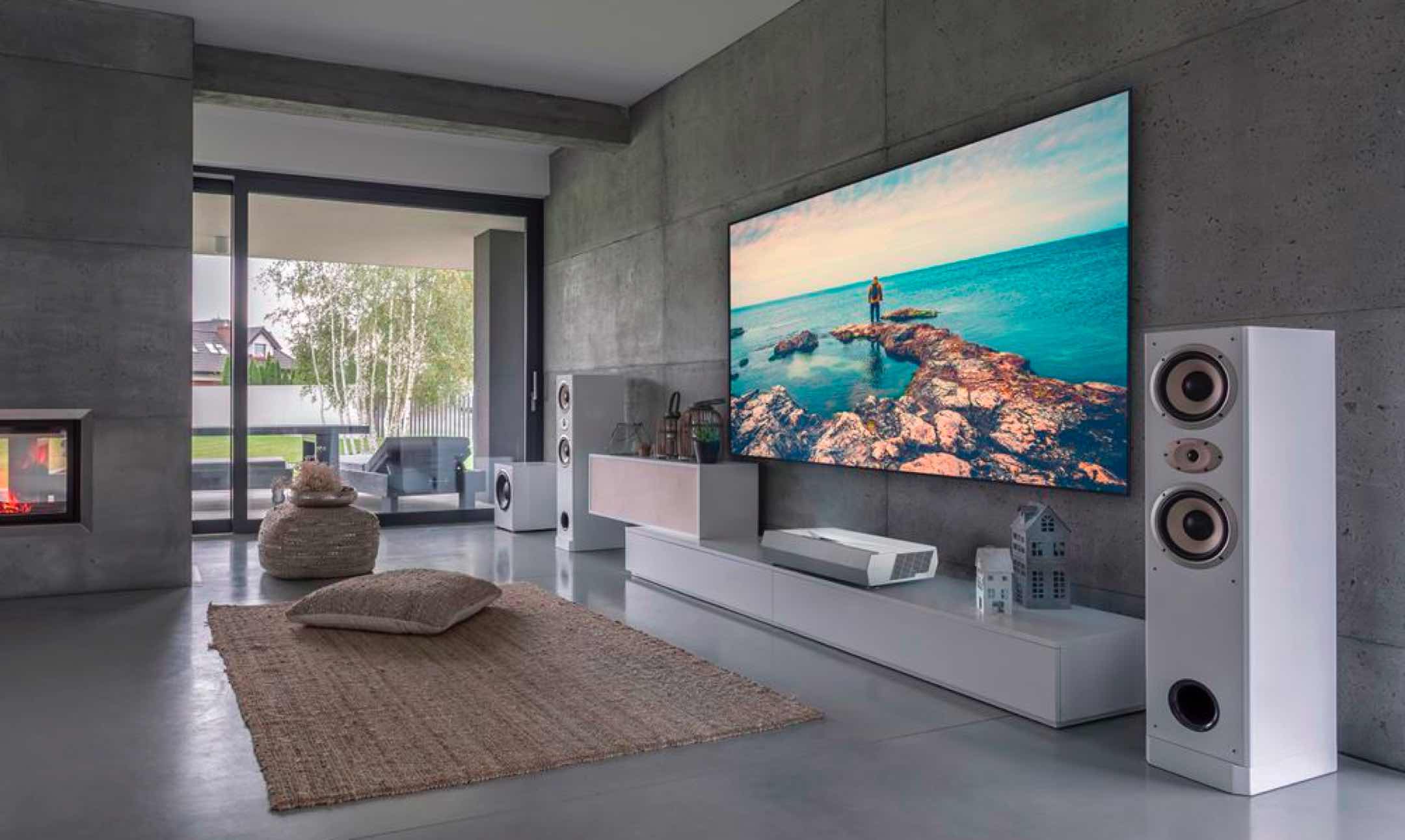 Epson lanceert EH-LS650B/W EpiqVision Ultra laserprojector | FWD