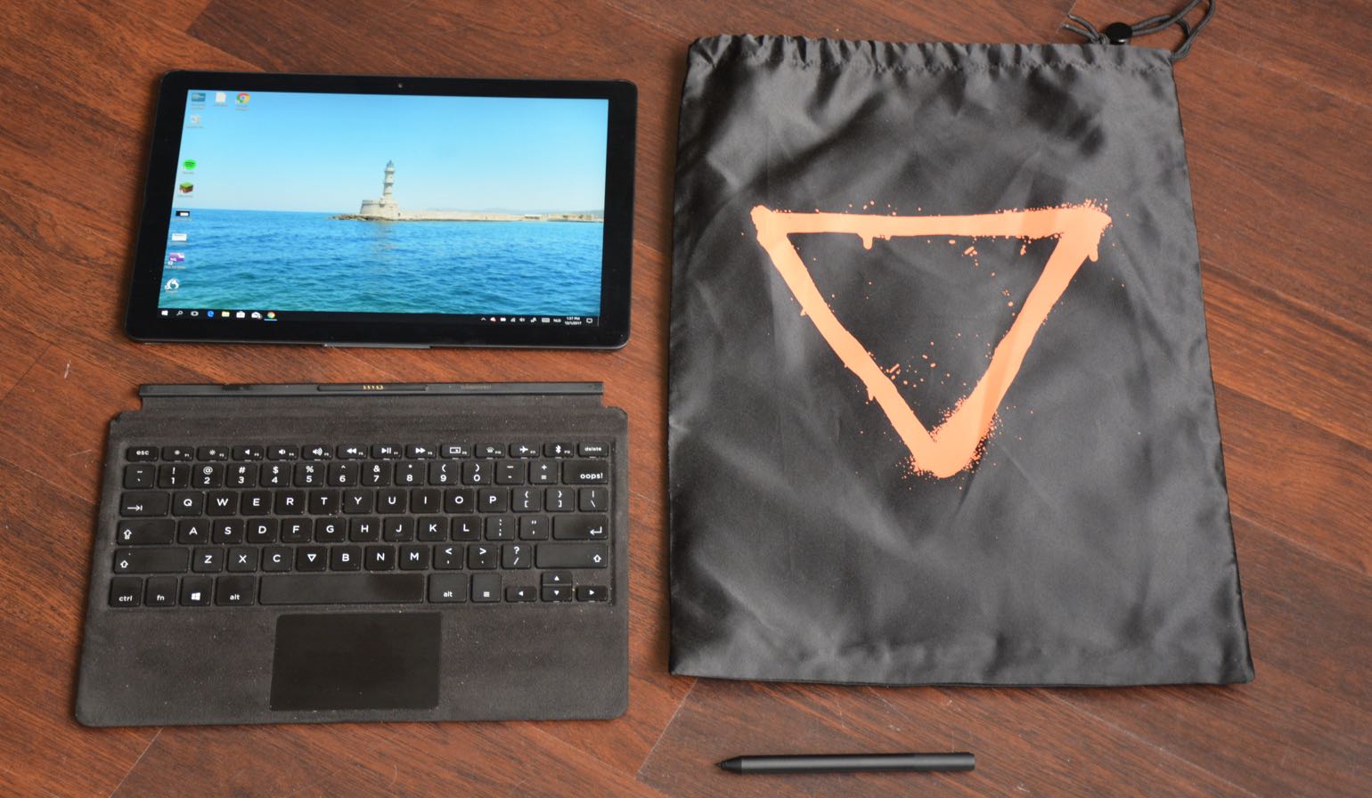 Review: Eve V - de nieuwe koningin van de Windows-tablets | FWD