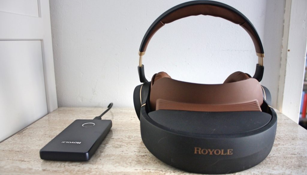 Review: Royole Moon - een echt 3D Virtual Mobile Theater | FWD