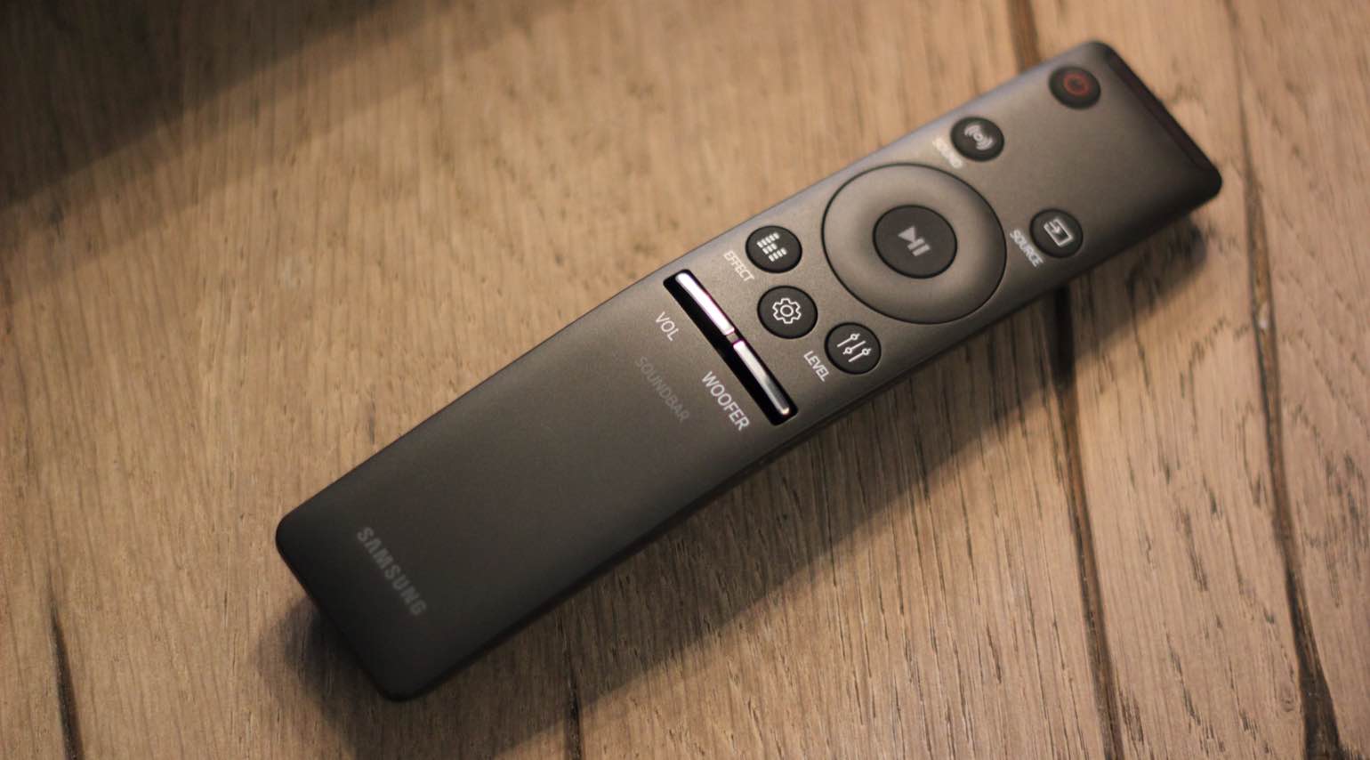 Review: Samsung HW-K950 soundbar met Dolby Atmos | FWD