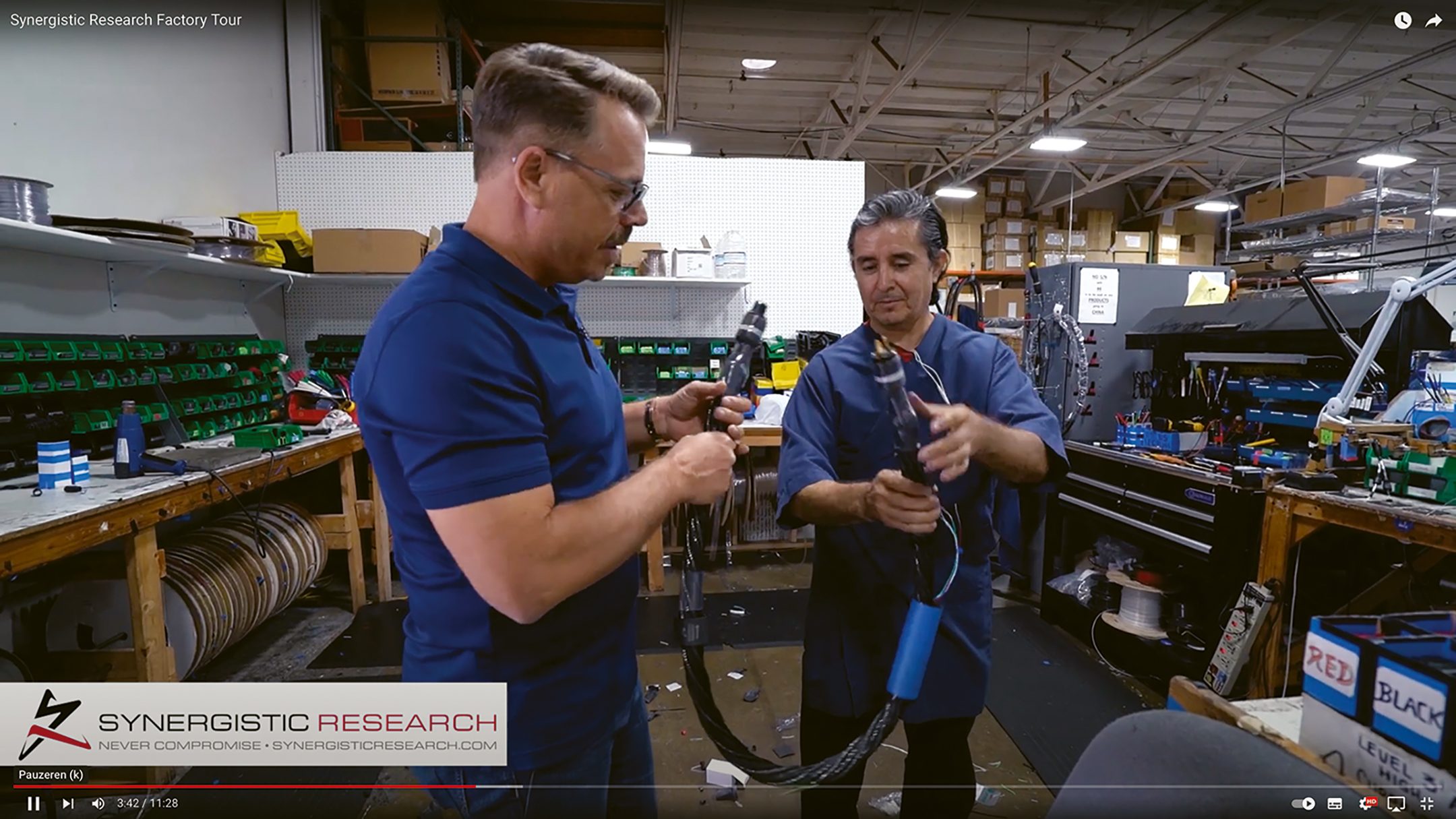 Review: Synergistic Research Pink Fuses - De barricade geslecht | FWD