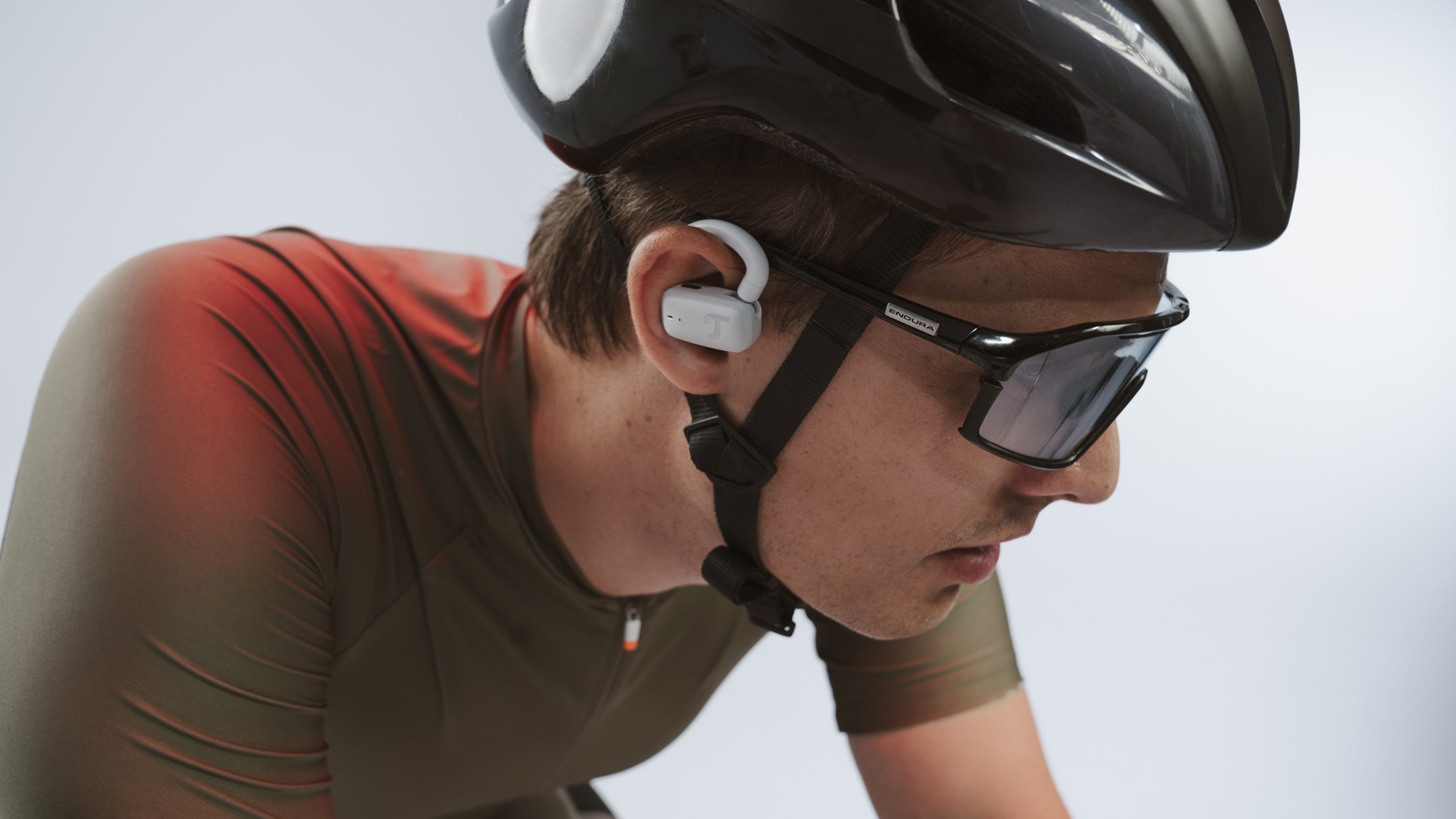 Teufel presenteert draadloze open-ear oortjes AIRY OPEN TWS | FWD