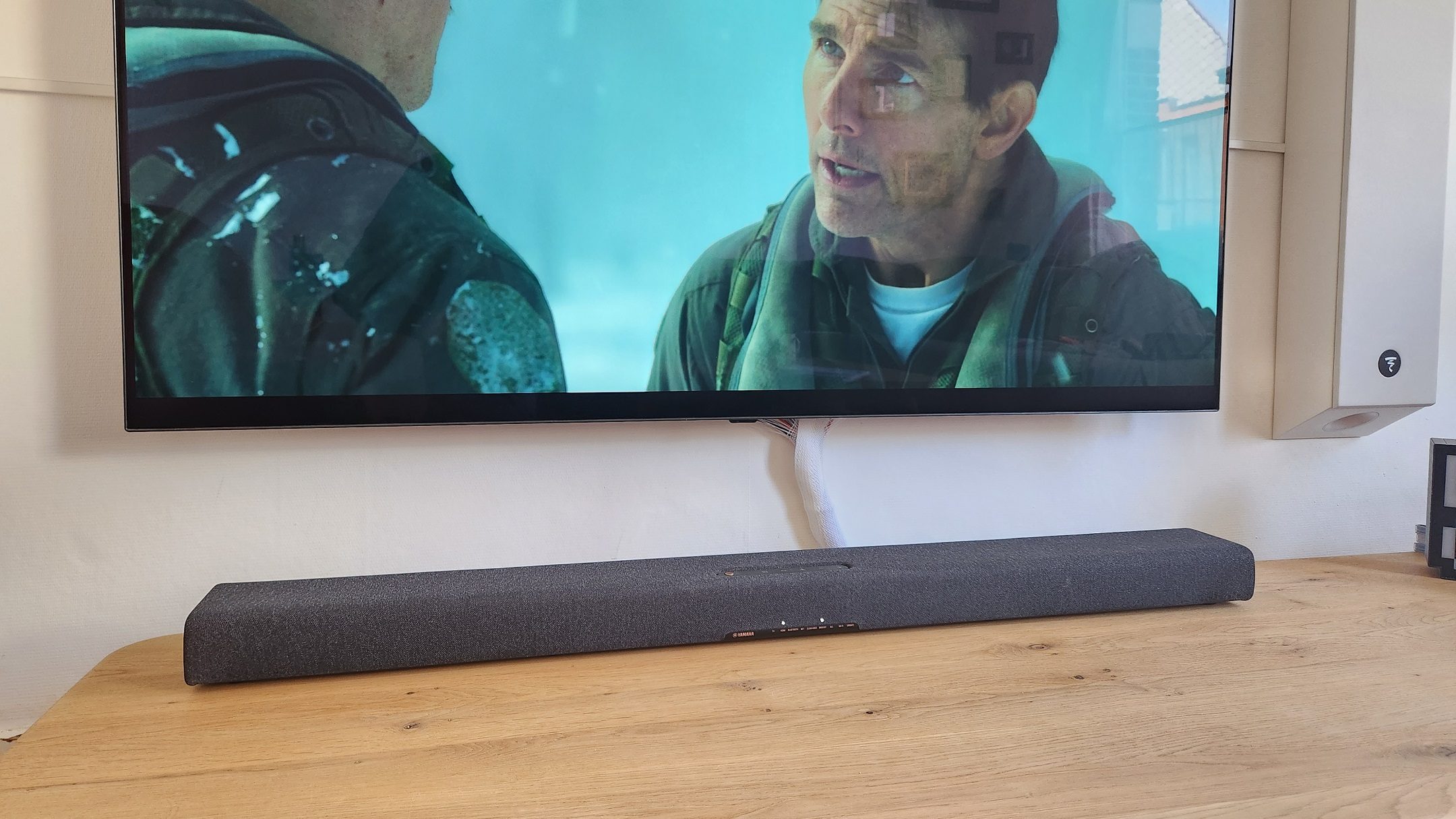 Review: Yamaha True X SR-X50A - Soundbar met achterspeakers | FWD