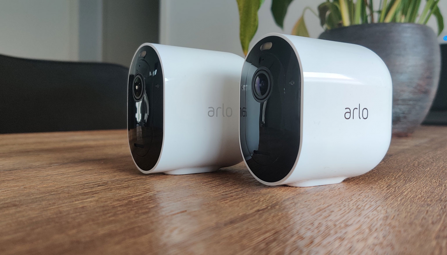 Review: Arlo Pro 3 - is dit de beveiligingscamera van 2020? | FWD