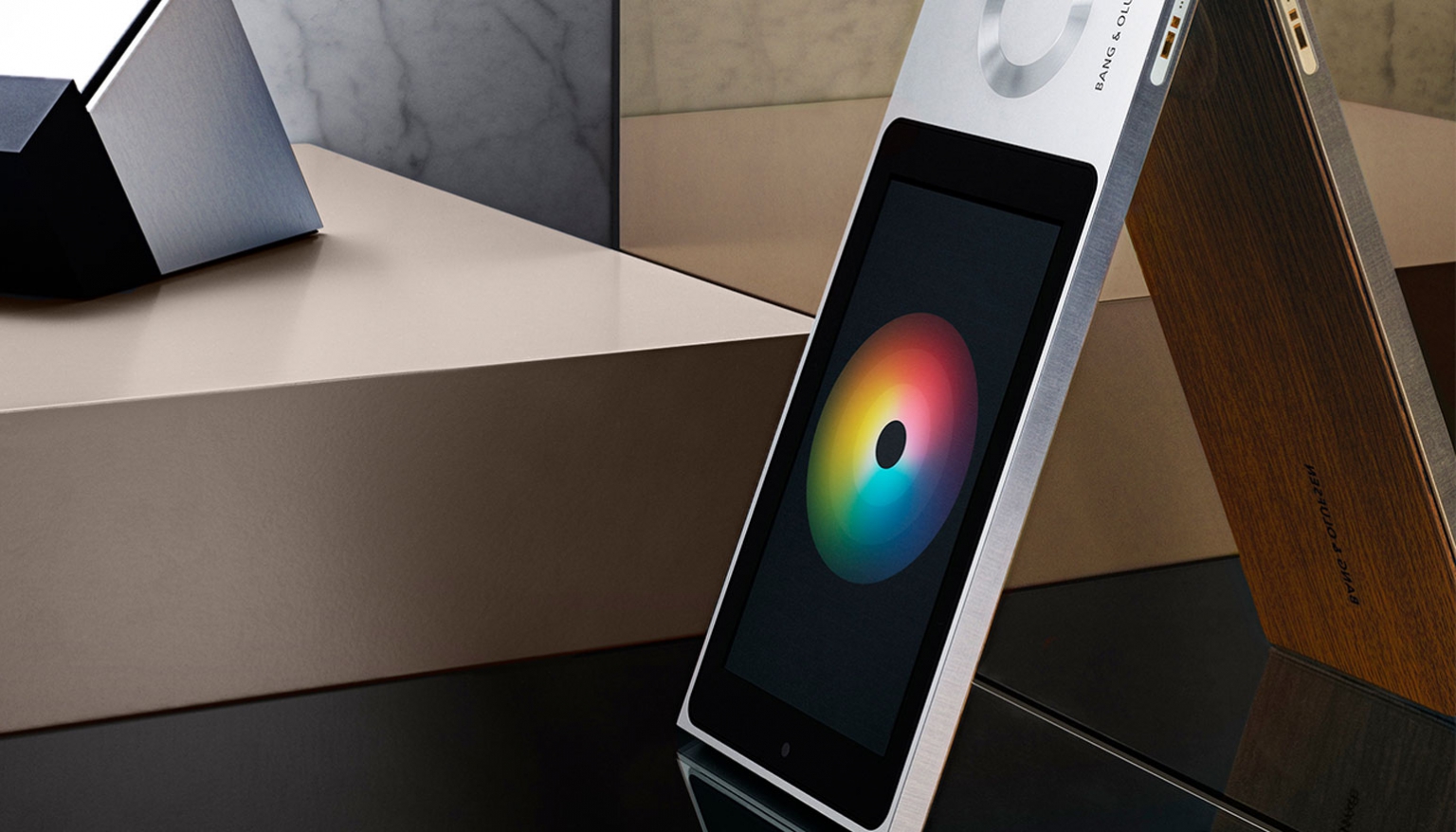 B&O presenteert muzieksysteem BeoSound Moment | FWD