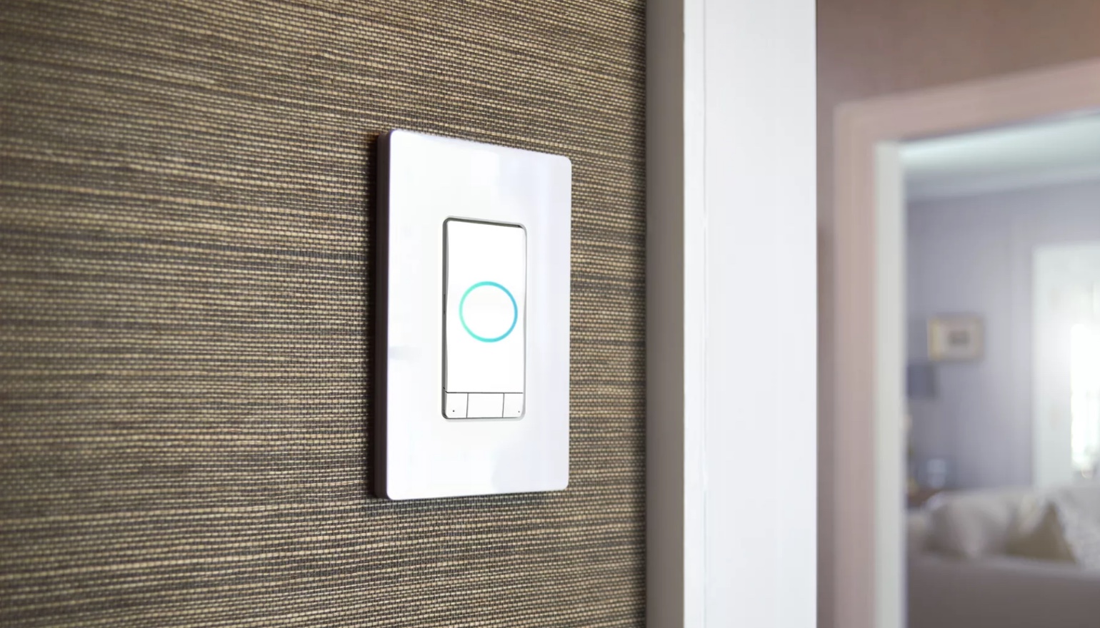 The Instinct is slim lichtknopje met spraakassistent Amazon Alexa erin ...