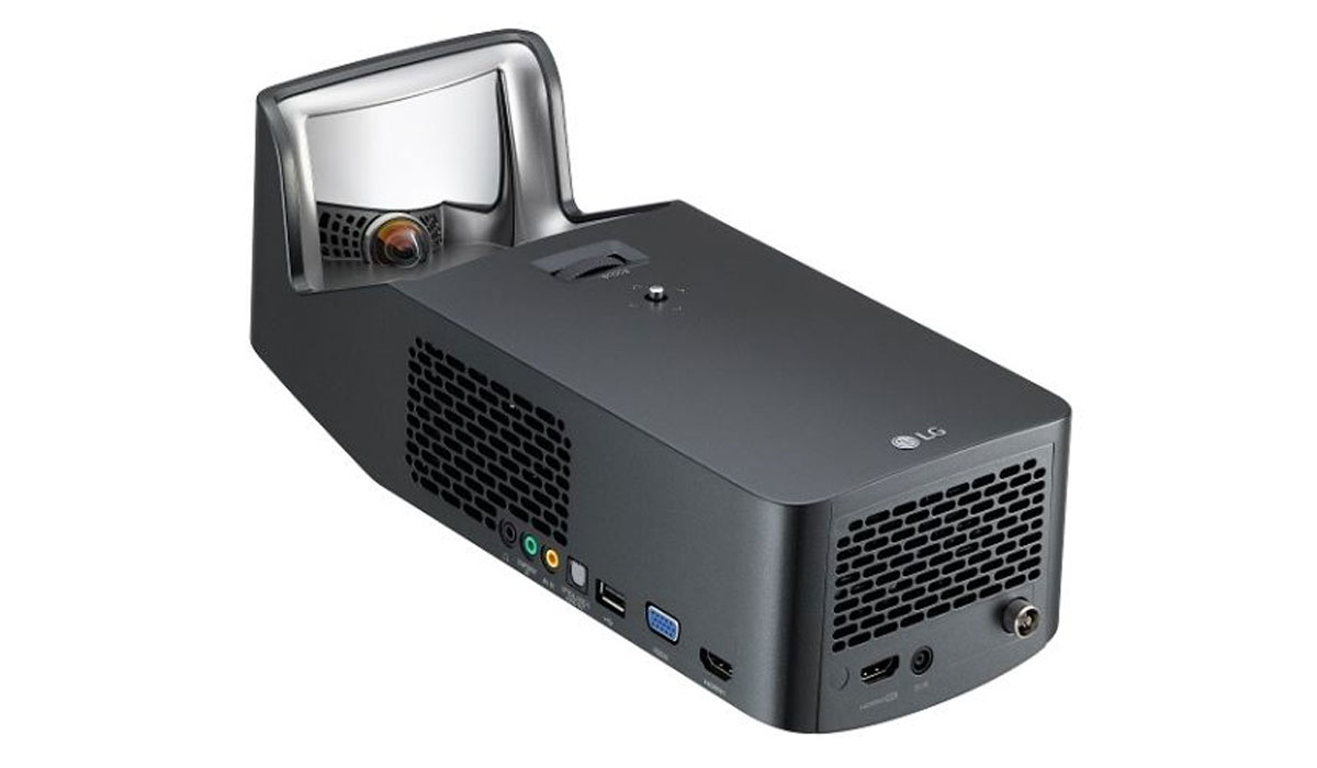 LG-projector zendt 100 inch-beeld uit vanaf 38 cm afstand | FWD