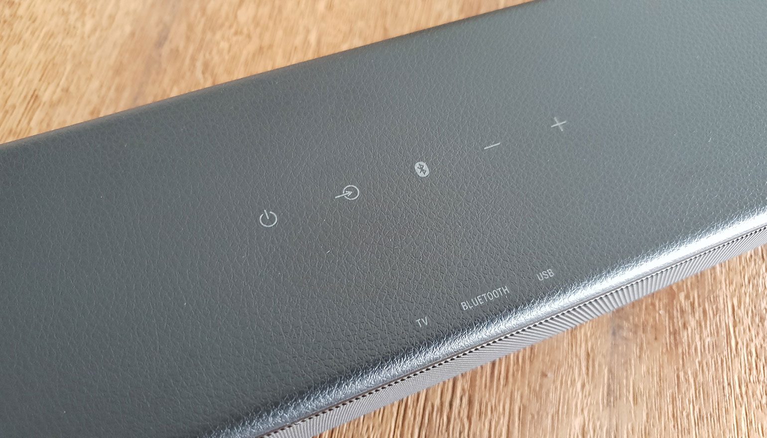 Review: Sony HT-SF150 soundbar - beter geluid dan uit je tv | FWD