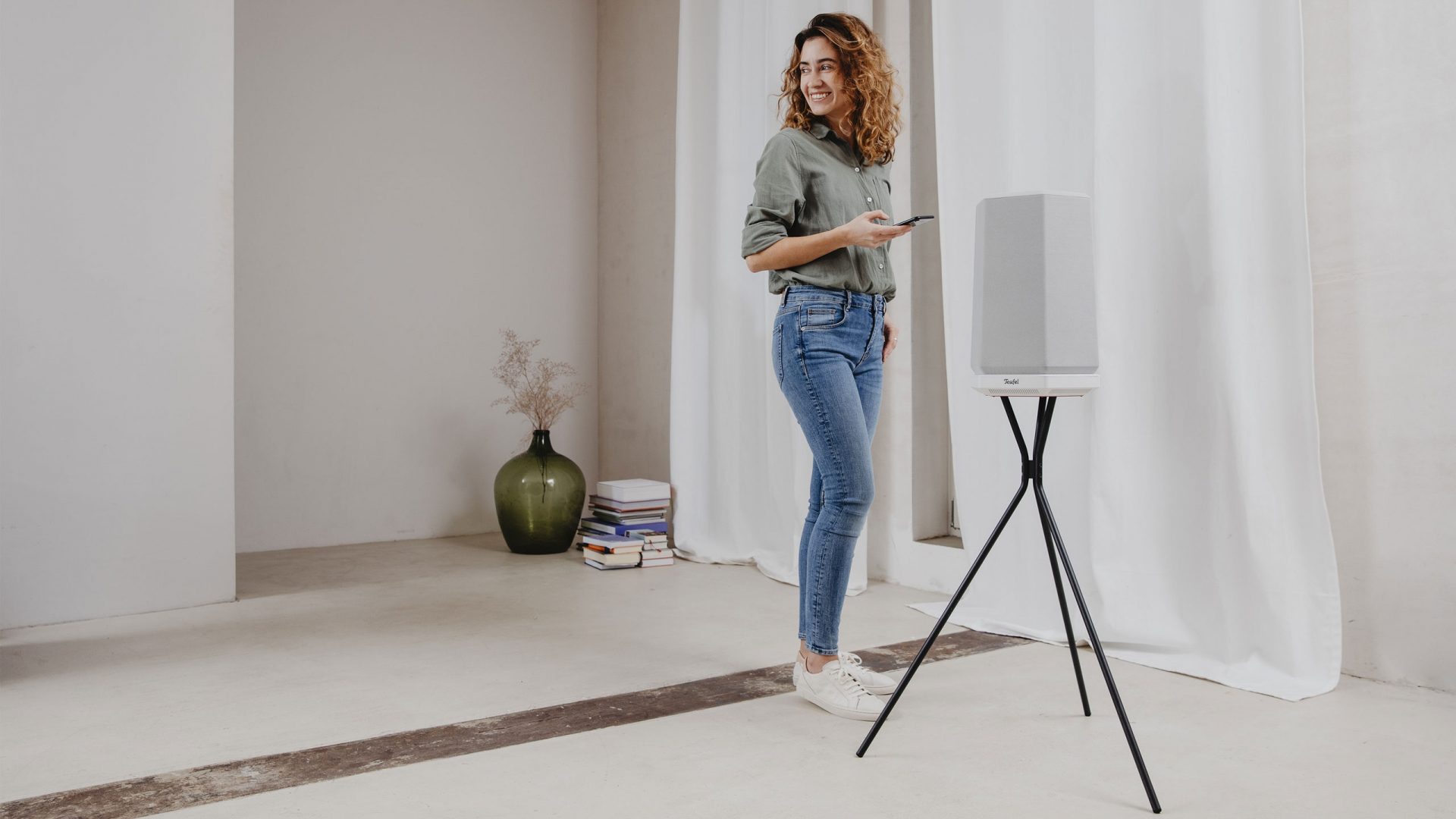 Teufel Holist M en Holist S zijn vanaf nu verkrijgbaar in Nederland | FWD